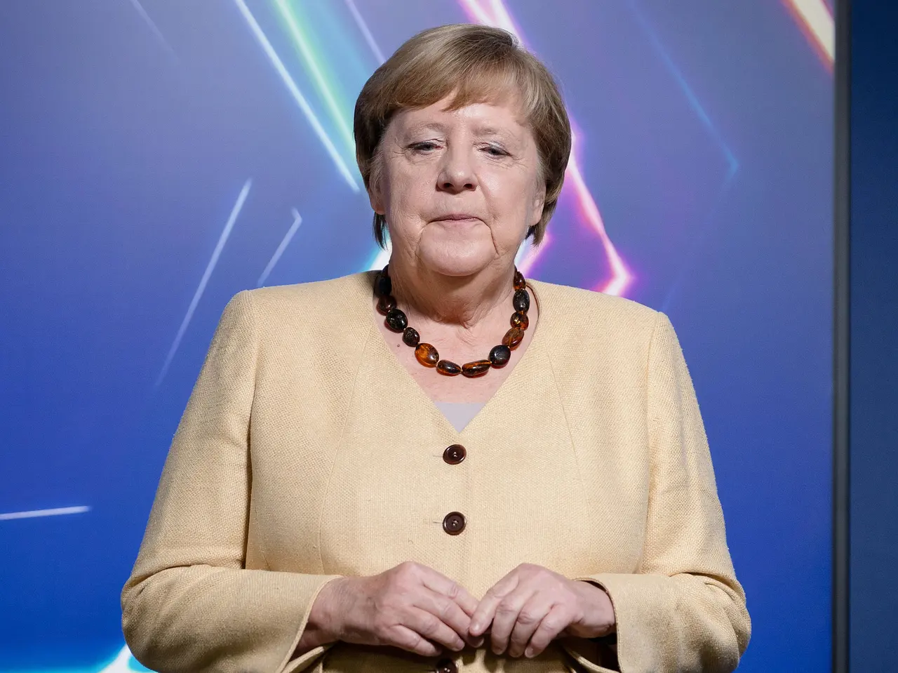 Angela Merkel: Markenzeichen weg! | InTouch