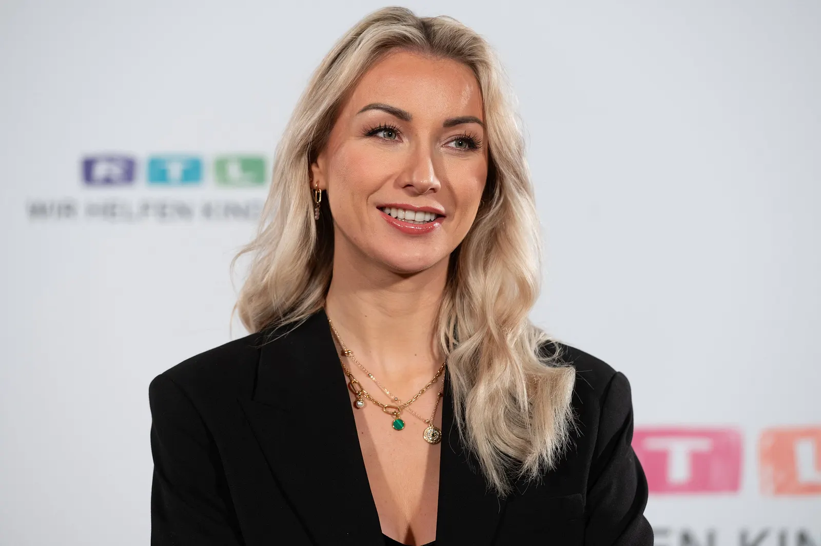 Anna-Carina Woitschack: Ihr Ex-Freund ist Pietro Lombardis Bruder! | InTouch