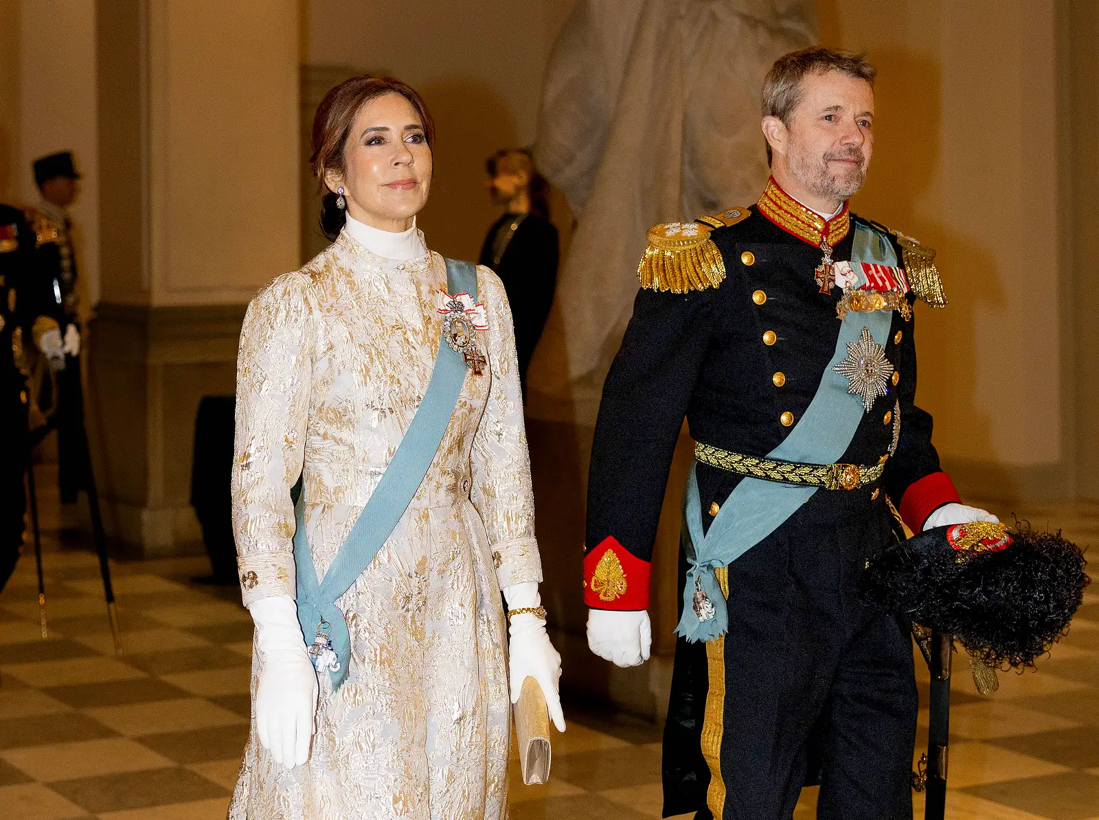 Königin Mary & König Frederik: Sorge um Sohn Christian! Schmeißt er ...