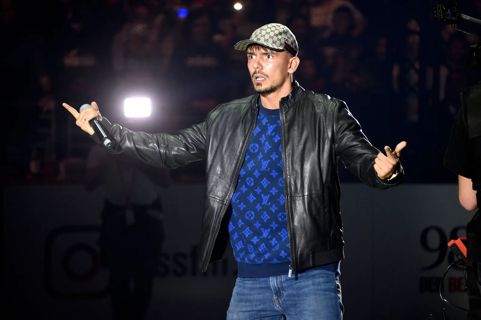 Capital Bra: Trennung nach über 10 Jahren! Jetzt packt er aus | InTouch