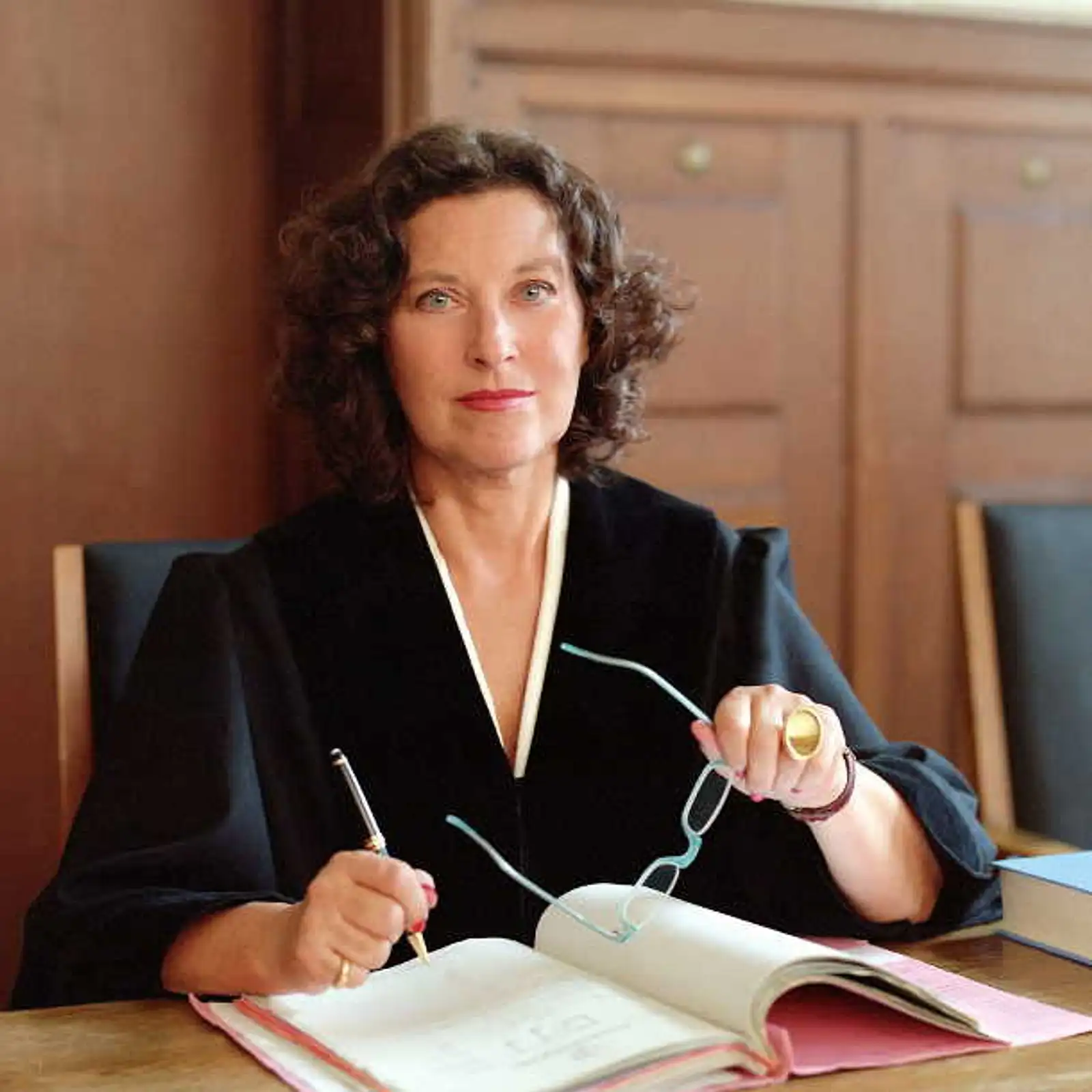 Ruth Herz: So erfolgreich ist die RTL-Richterin heute | InTouch