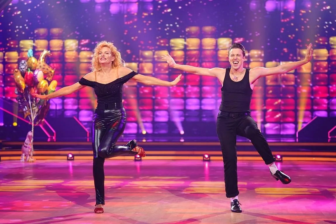 „Let‘s Dance“: Sonya Kraus ist raus – und das ist der wahre Grund | InTouch
