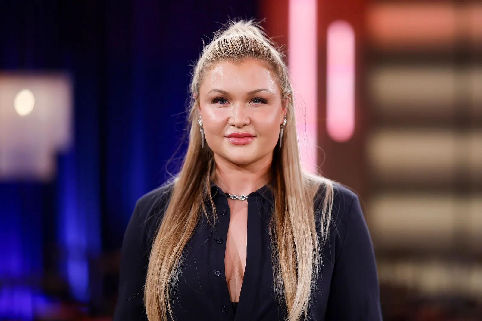 Sophia Thiel: Bye bye blond! Ihr neuer Look begeistert die Fans | InTouch